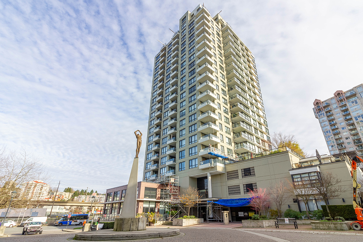 1304 1 RENAISSANCE SQUARE, NEW WESTMINSTER - Team Vince Chan
