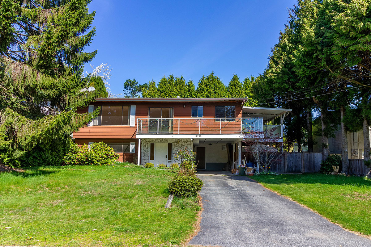 11715 83A Avenue, Delta - Team Vince Chan